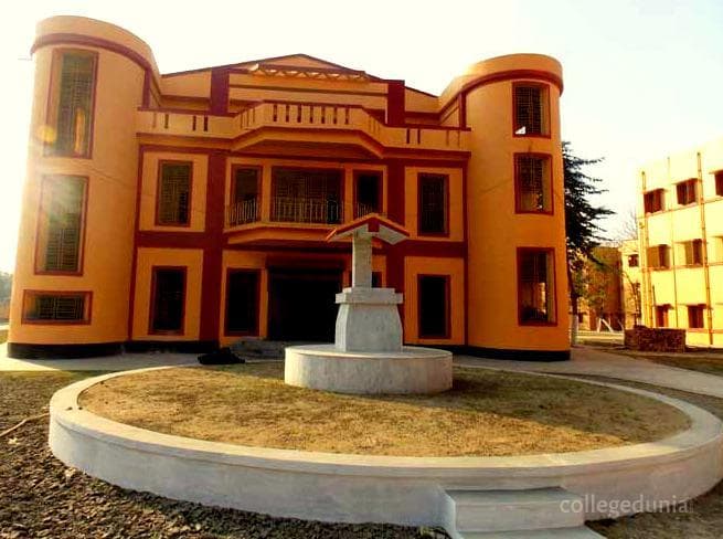 Acharya Prafulla Chandra College Kolkata: Fees, Admission 2026, Courses ...