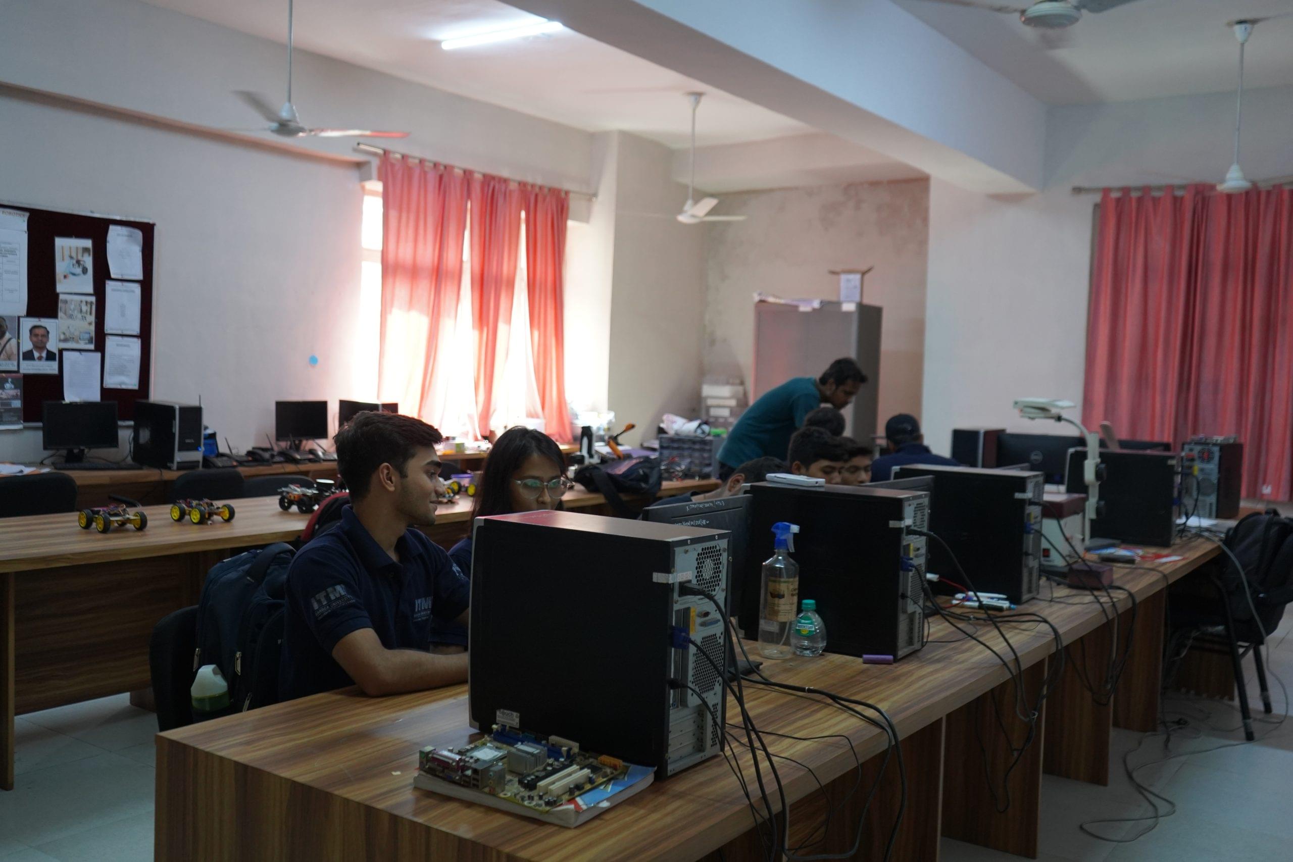 ITM SLS Baroda University Gallery