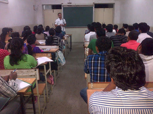 Vision IAS,: Features, Contact details, Course and Fee Structure ...