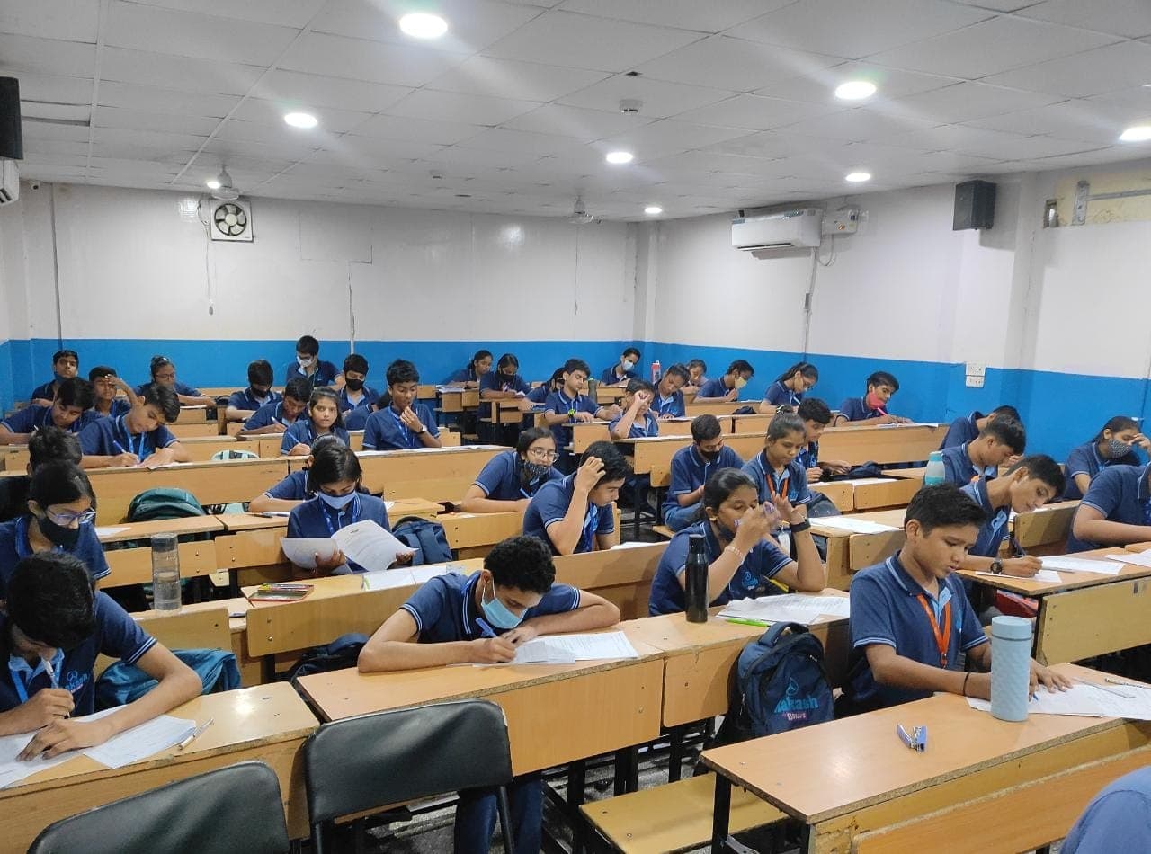 Aakash Institute Gurgaon: Fees 2026, Contact Number, Reviews, Courses ...