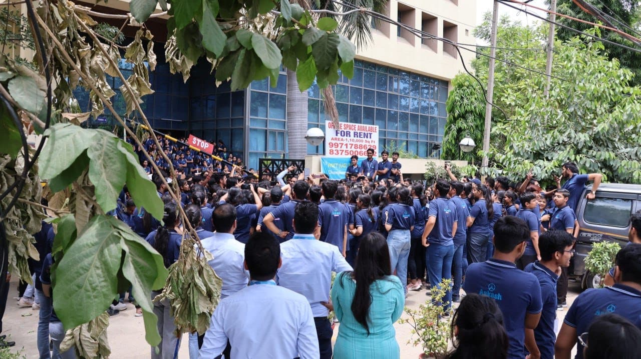 Aakash Institute Gurgaon: Fees 2026, Contact Number, Reviews, Courses ...