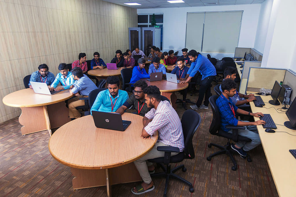 KGiSL MicroCollege: Features, Contact details, Course and Fee structure ...