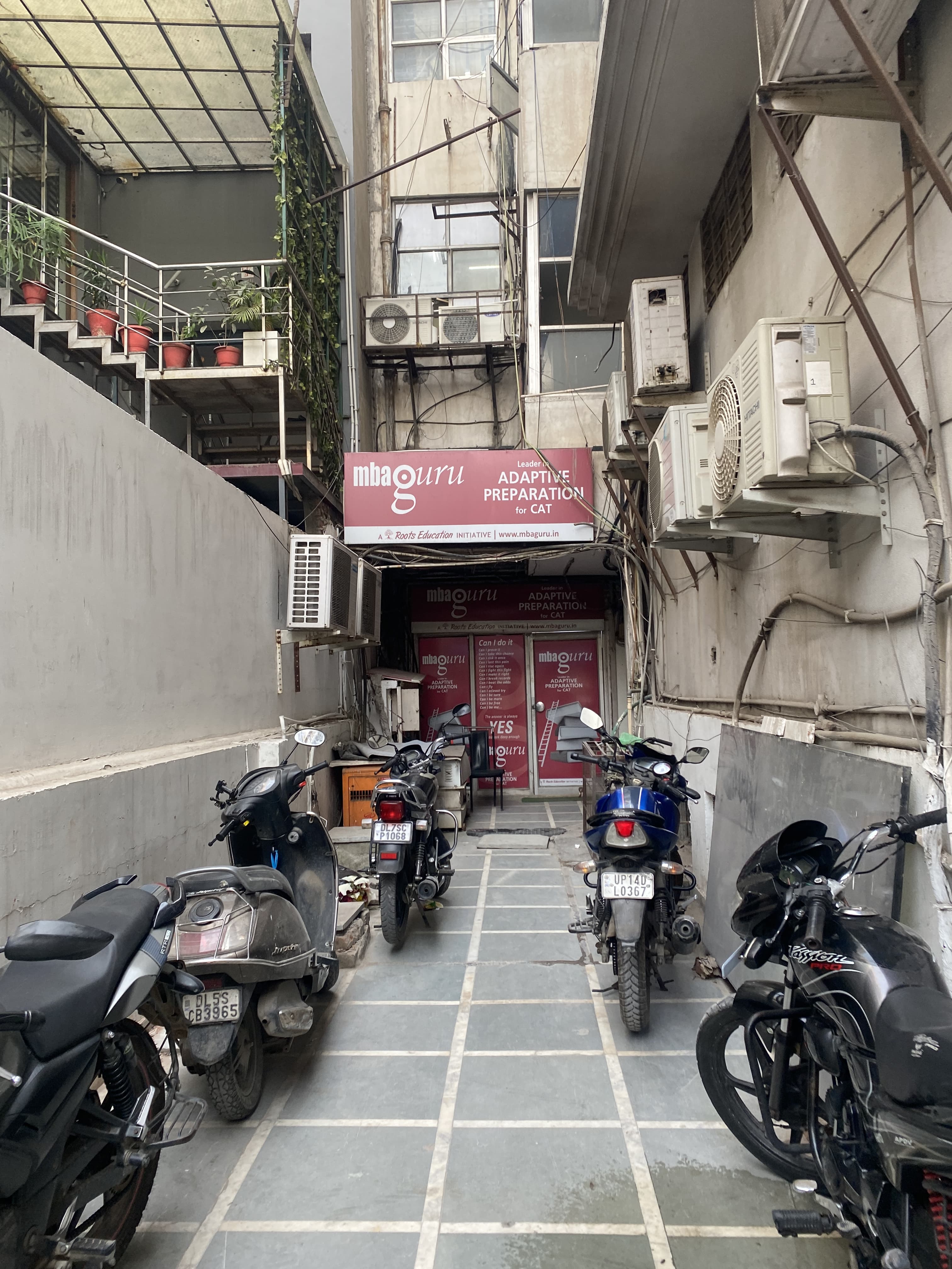 MBAGuru Delhi (Nirman Vihar): Fees, Contact, Hostels, Courses, Reviews