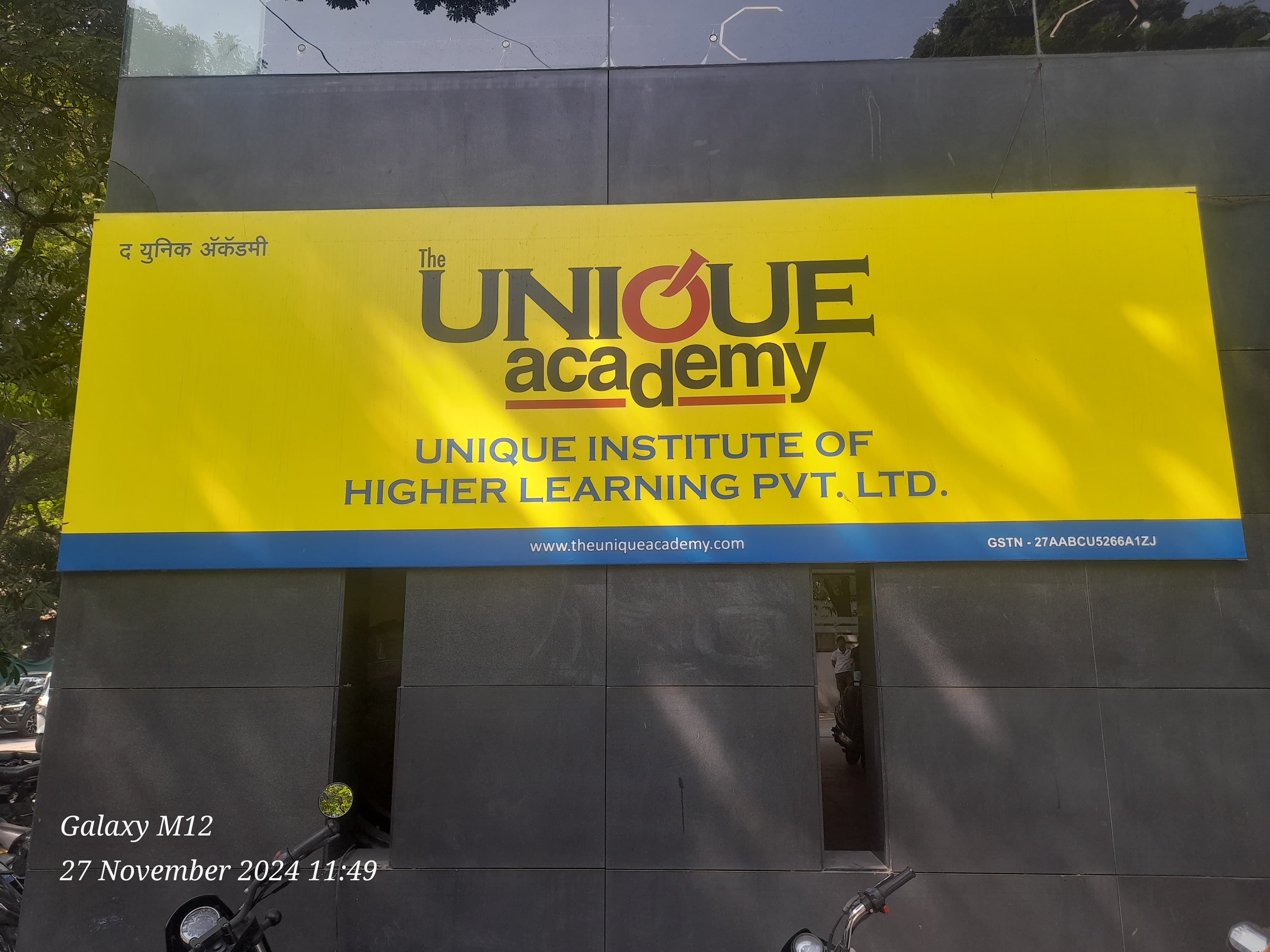 The Unique Academy Pune: Courses & Fees