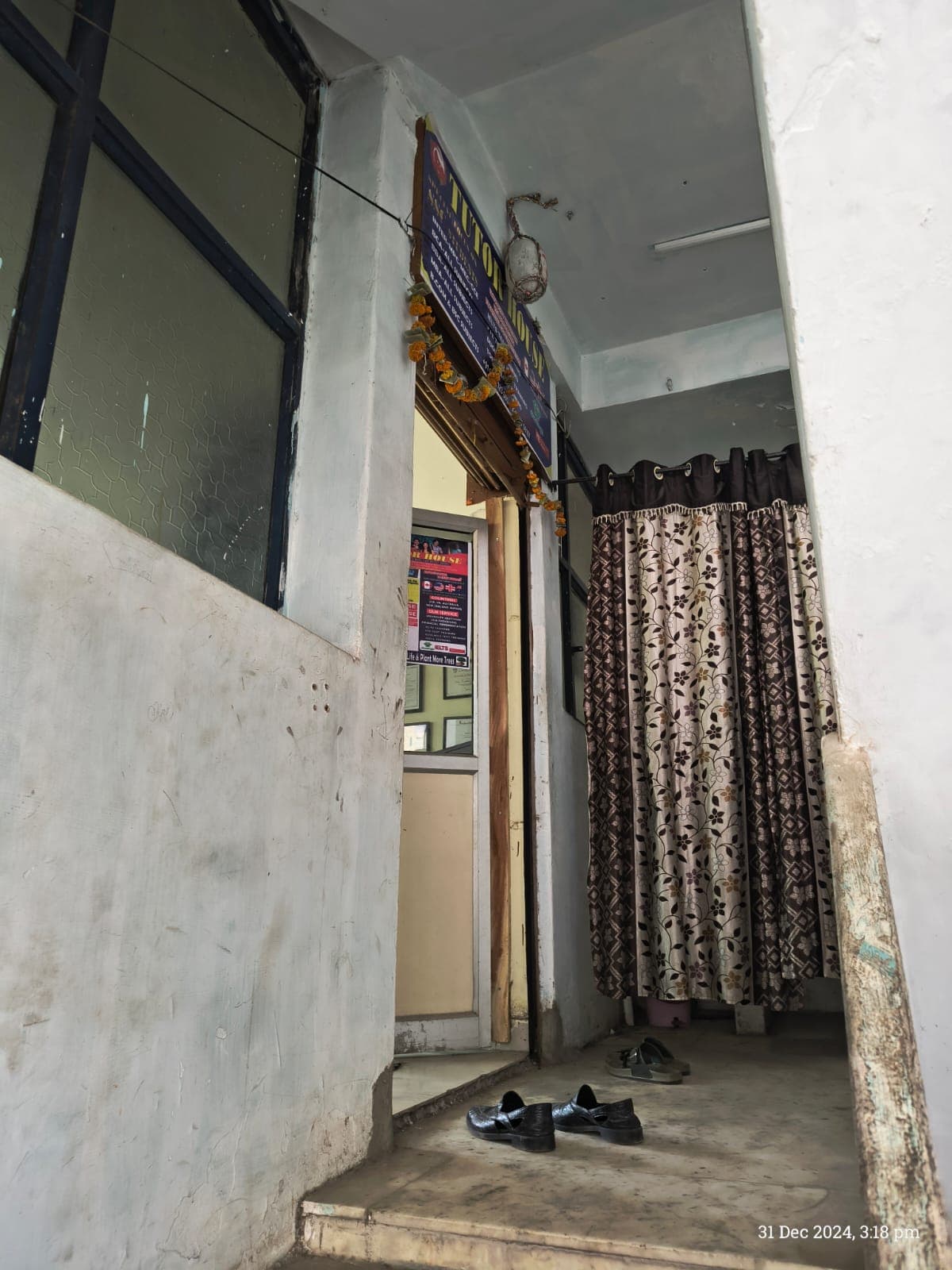 Tutor House Hyderabad: Reviews, Fees, Address, Contact