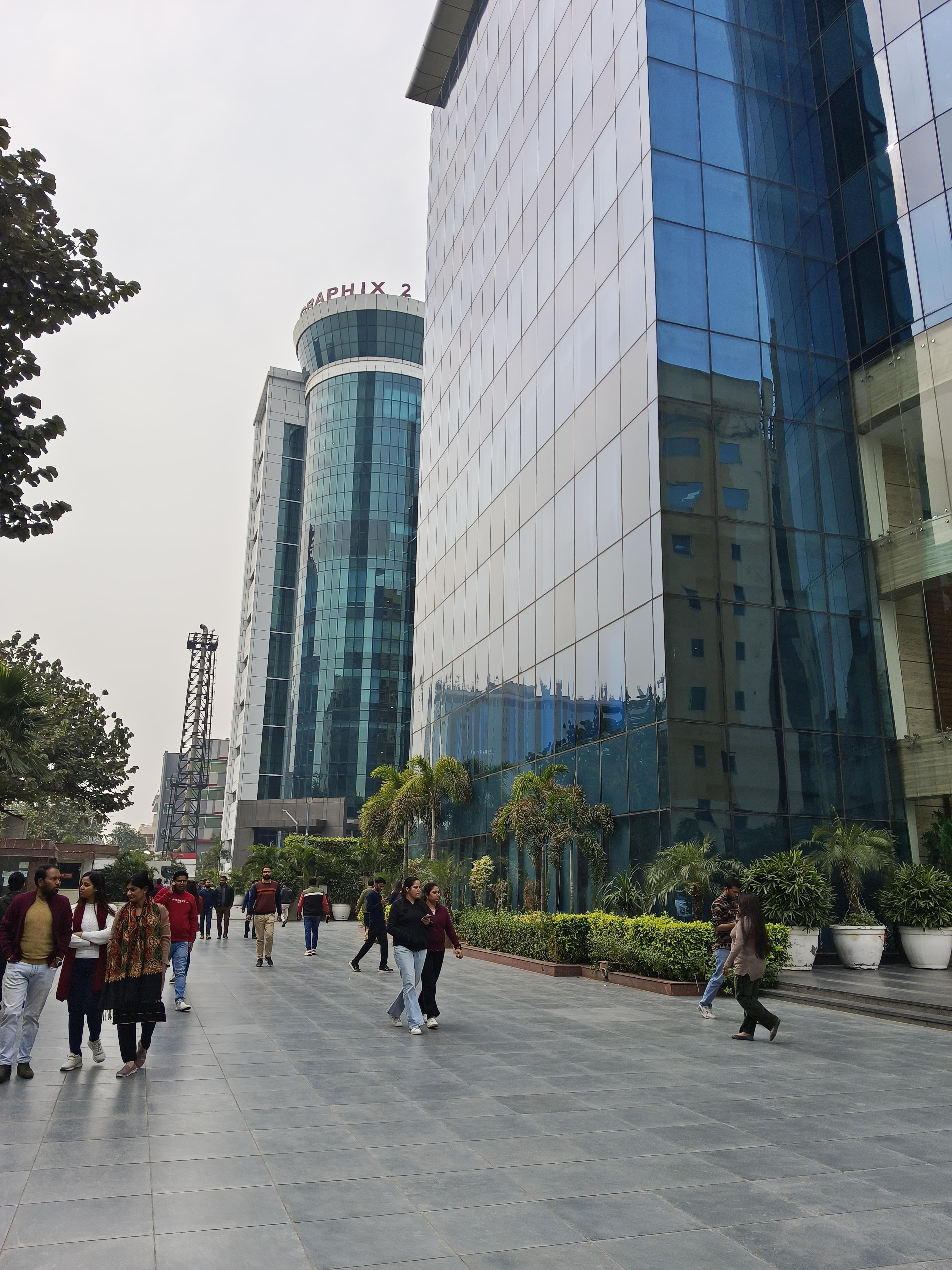 Khan Global Studies Pvt Ltd Noida: Courses & Fees