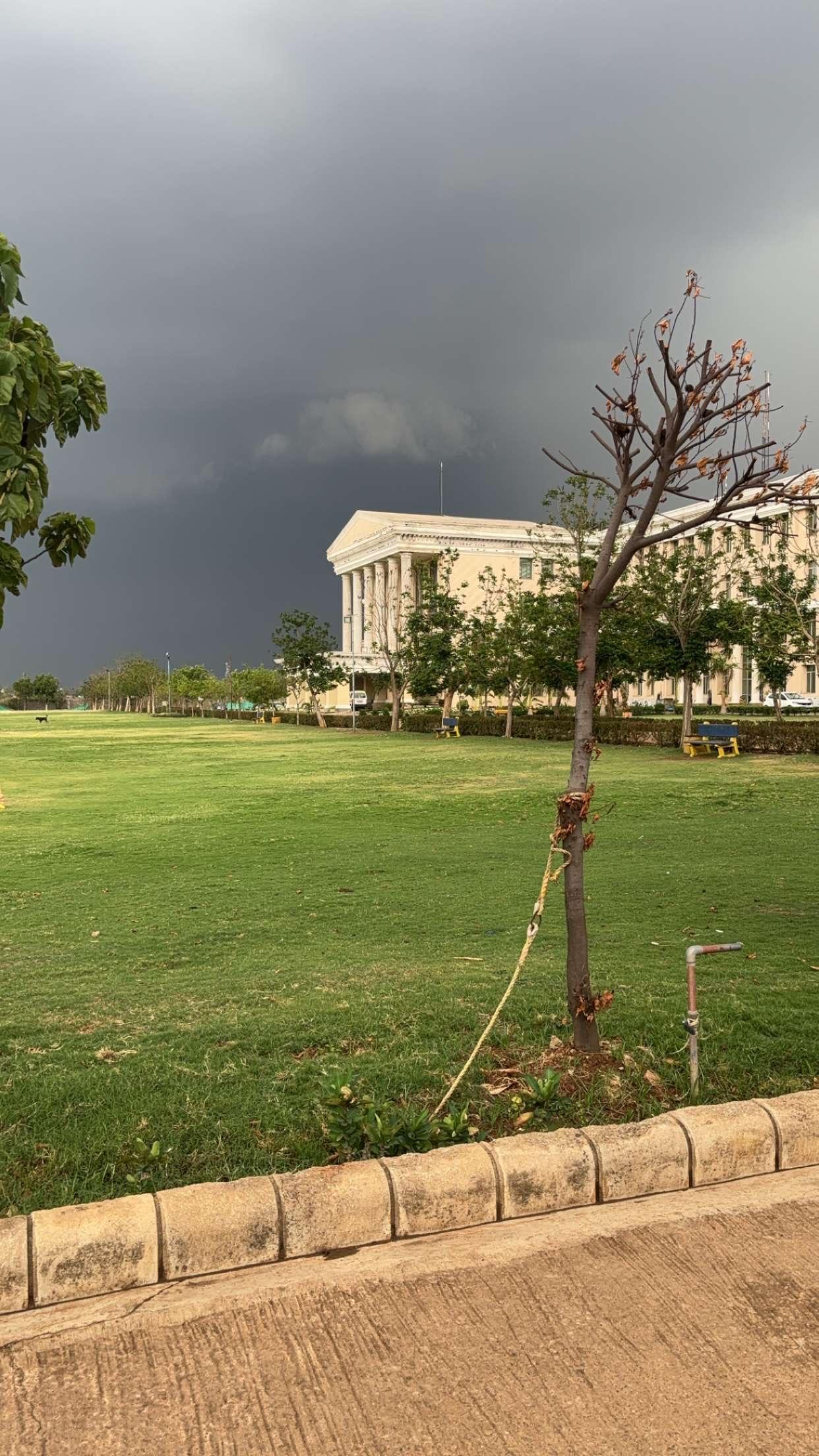 Amity University Raipur: Fees, Admission 2025, Courses, Cutoff, Ranking ...