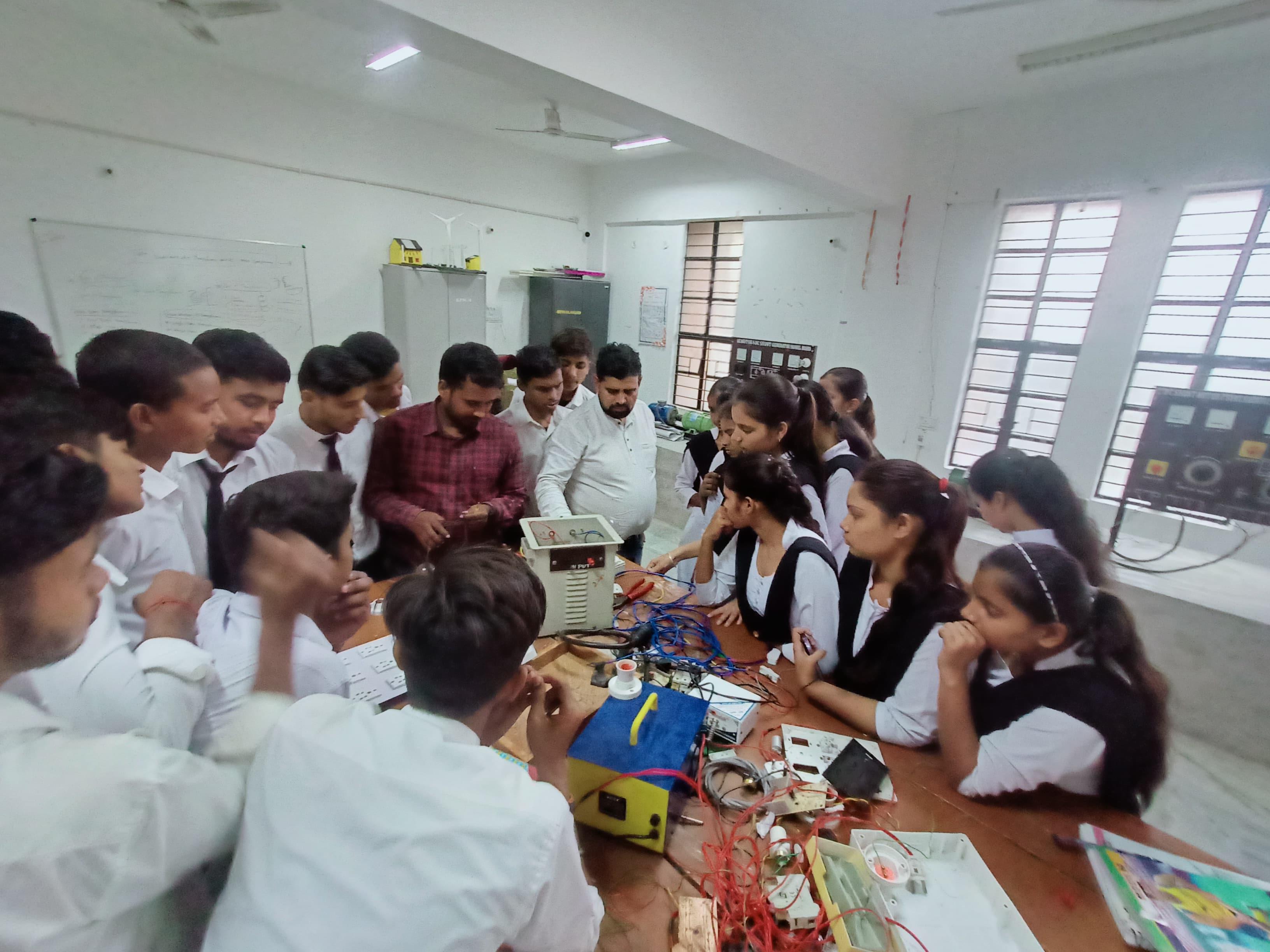 Government Polytechnic Gulzarbagh Patna: Fees, Admission 2025, Courses ...