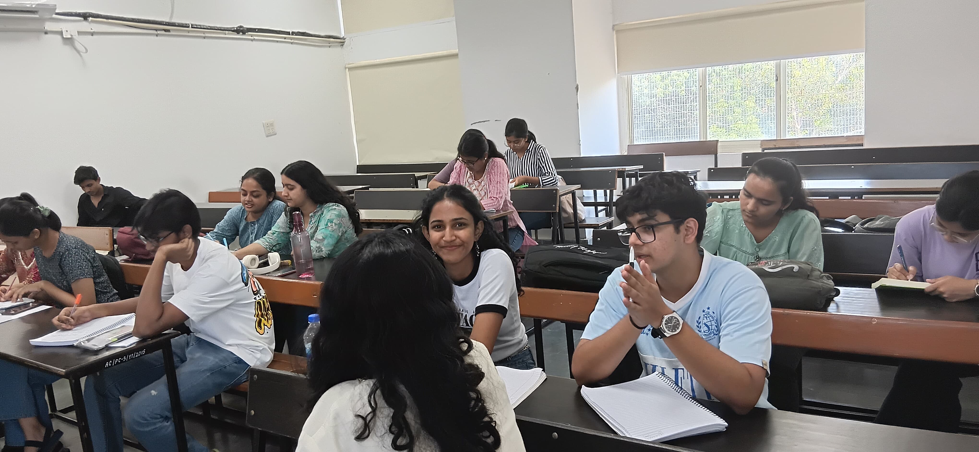Delhi University (DU): Admission 2025, Fees, Courses, Ranking, Cutoff ...