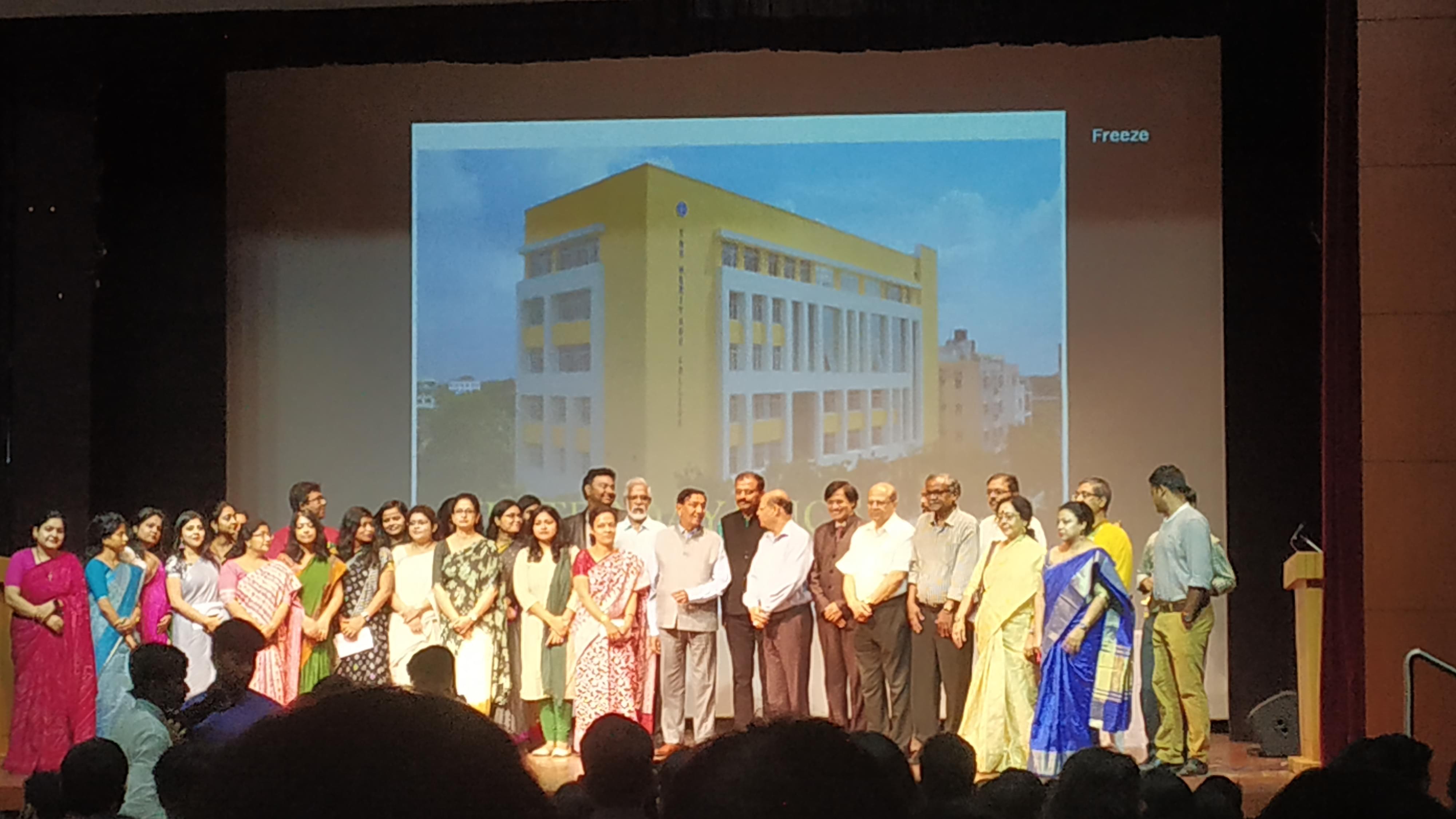 AVIJAY DAS's Review On The Heritage College, Kolkata | collegedunia.com
