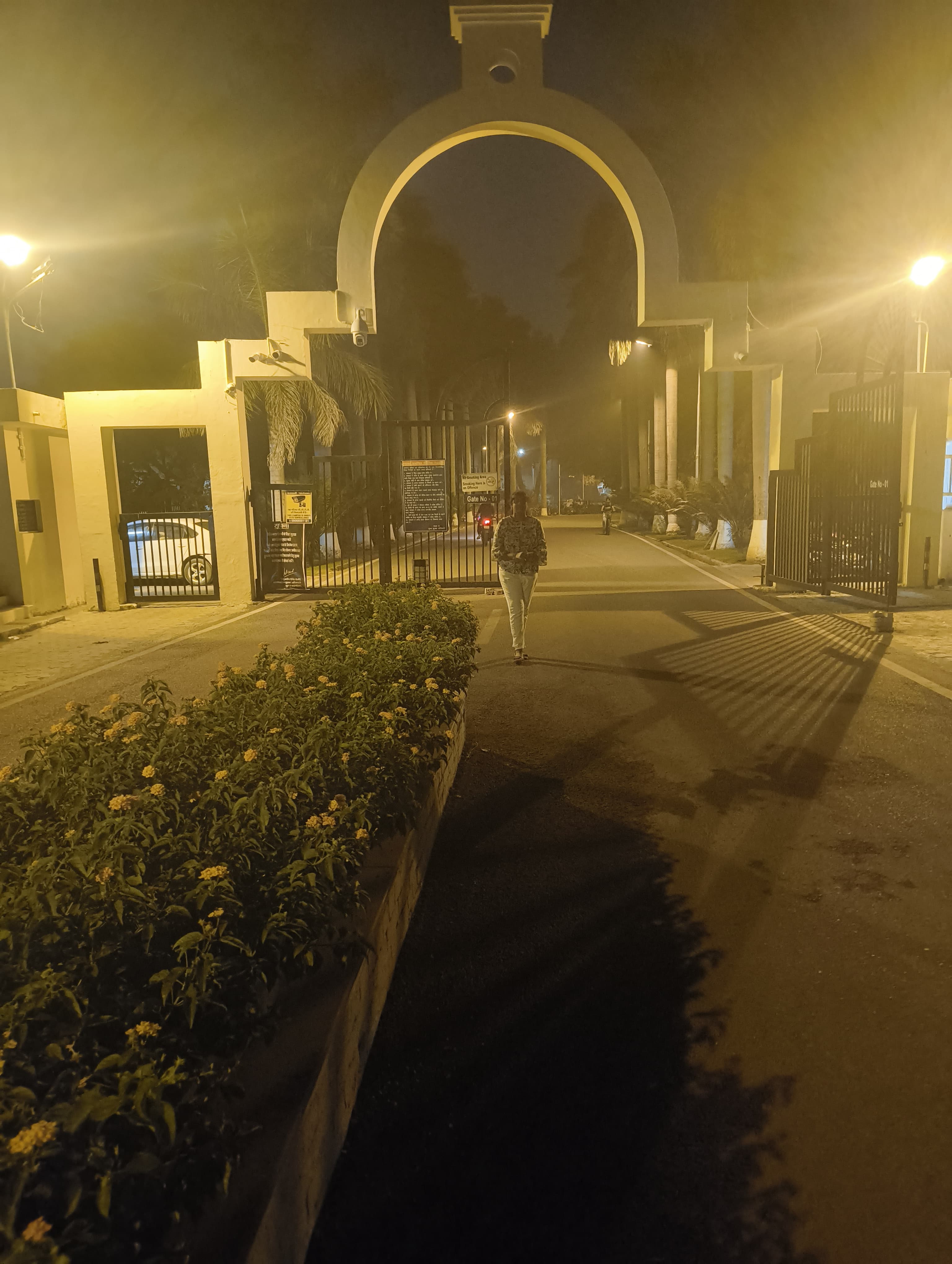 IIT Roorkee Hostel Fees 2025, Facilities, Rooms, Food, Photos