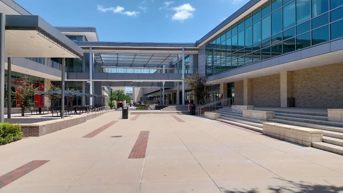 University of Houston, Houston Admissions 2026: Application Deadline ...