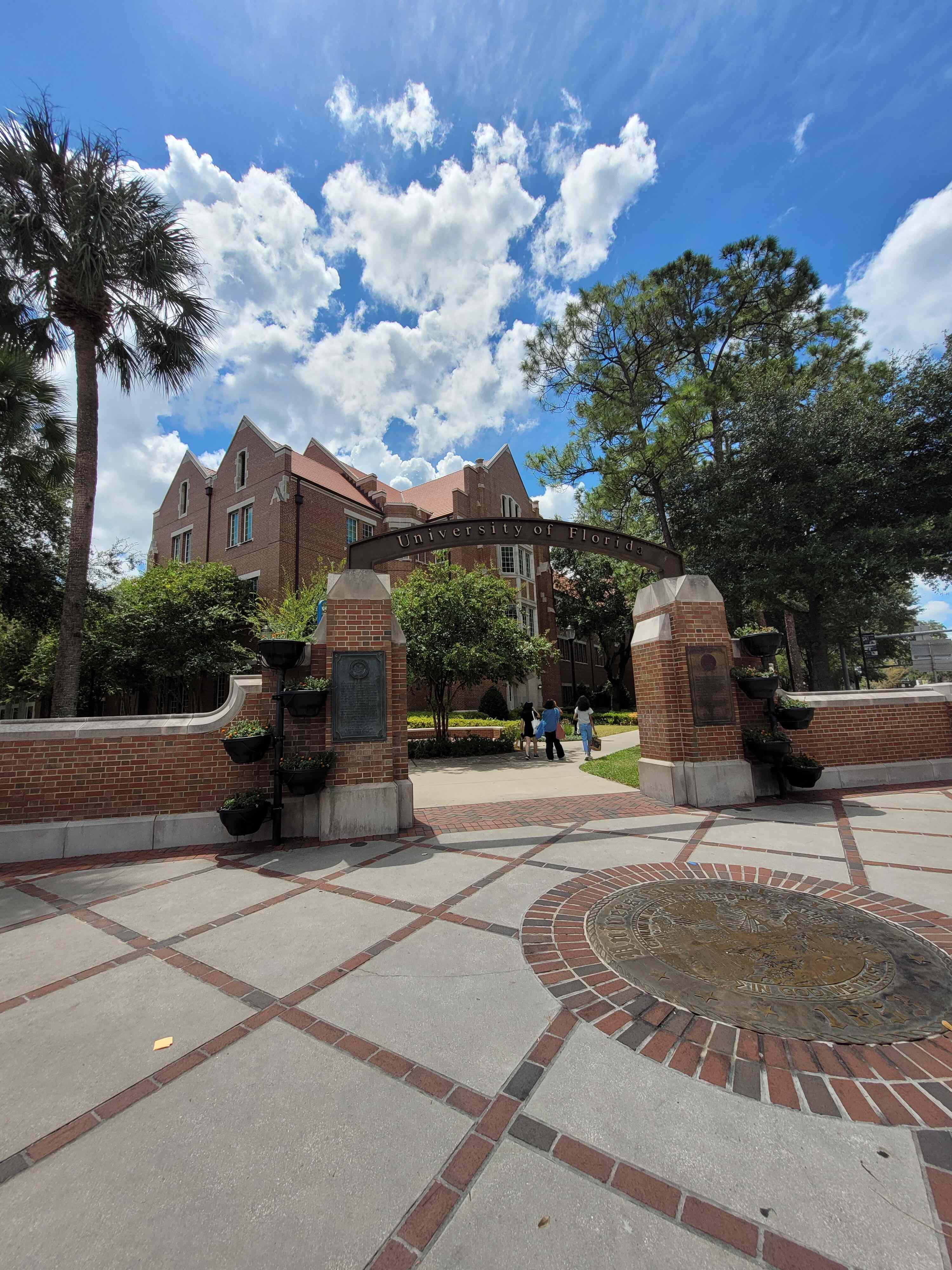 University of Florida Admissions 2025: Application Deadline ...