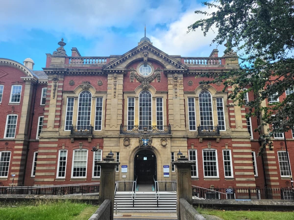 University of Sheffield Admissions 2026: Application Deadline ...