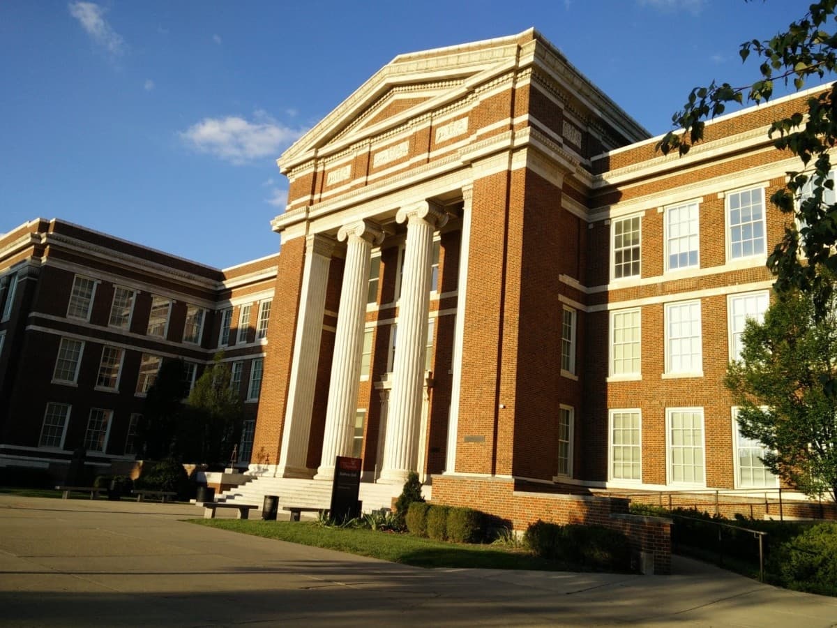 University of Cincinnati (UC): Admissions 2026, Fees, Rankings ...