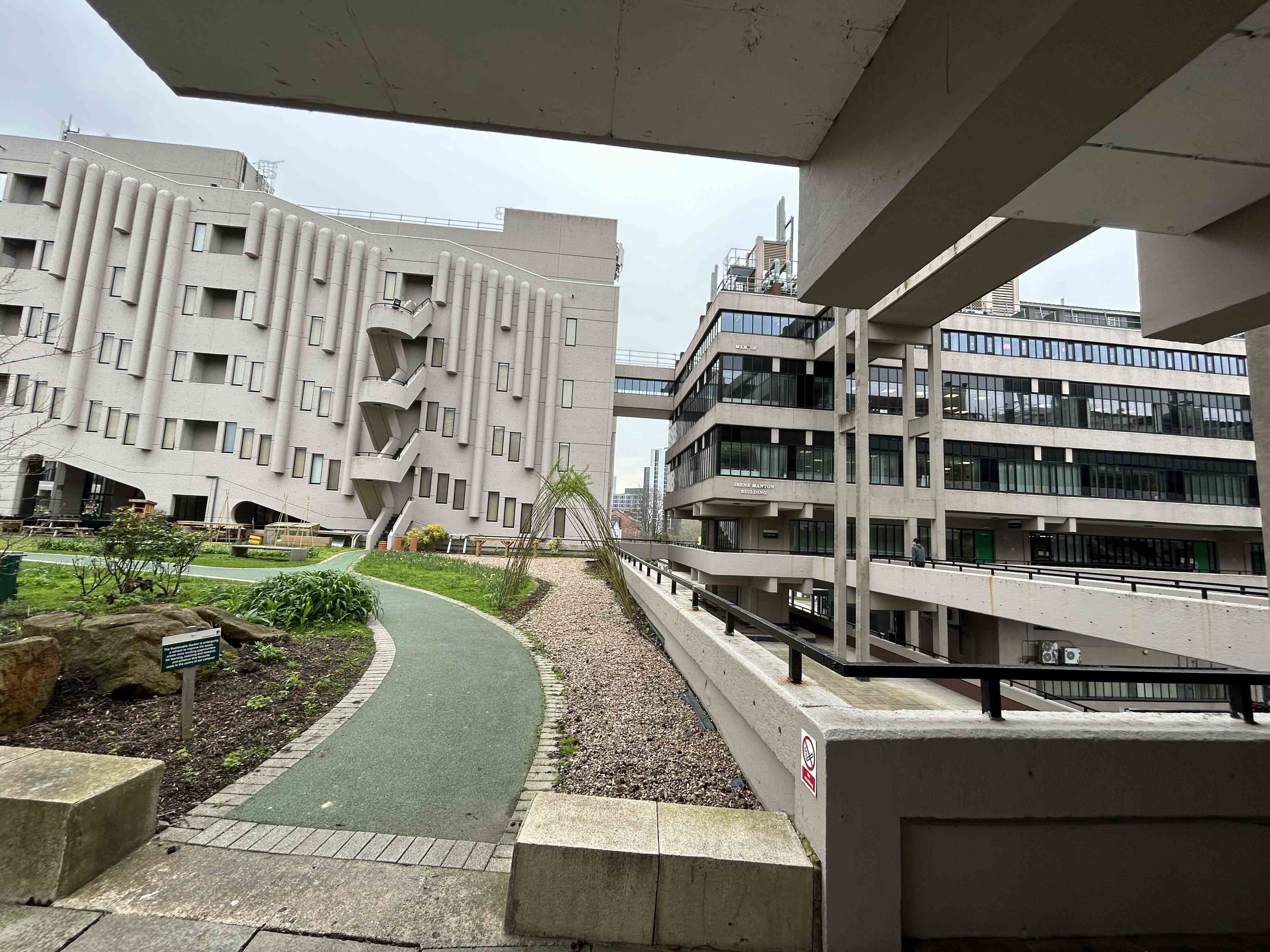 University of Leeds: Admissions 2025, Fees, Rankings, Scholarships ...