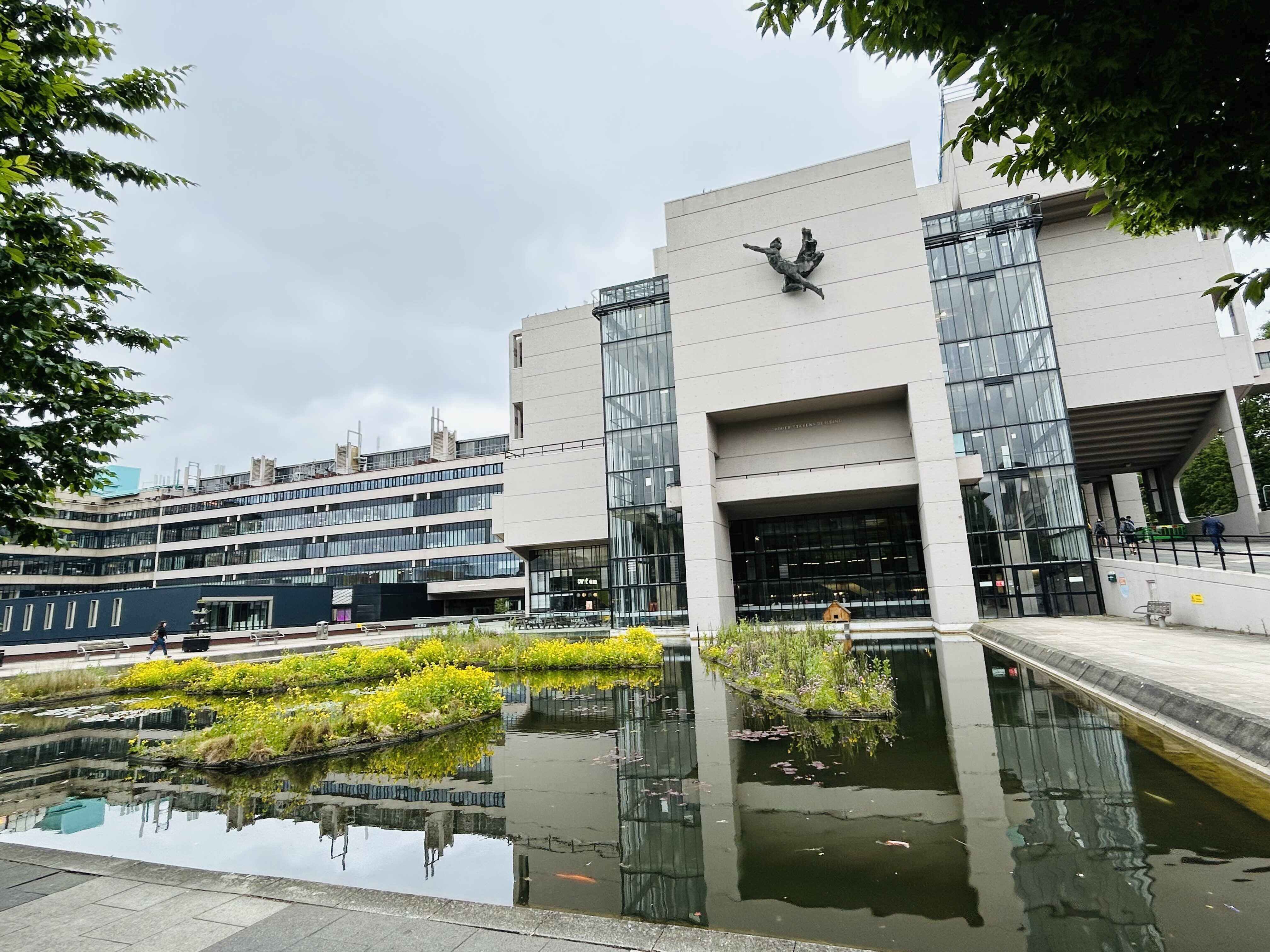 University of Leeds: Admissions 2025, Fees, Rankings, Scholarships ...