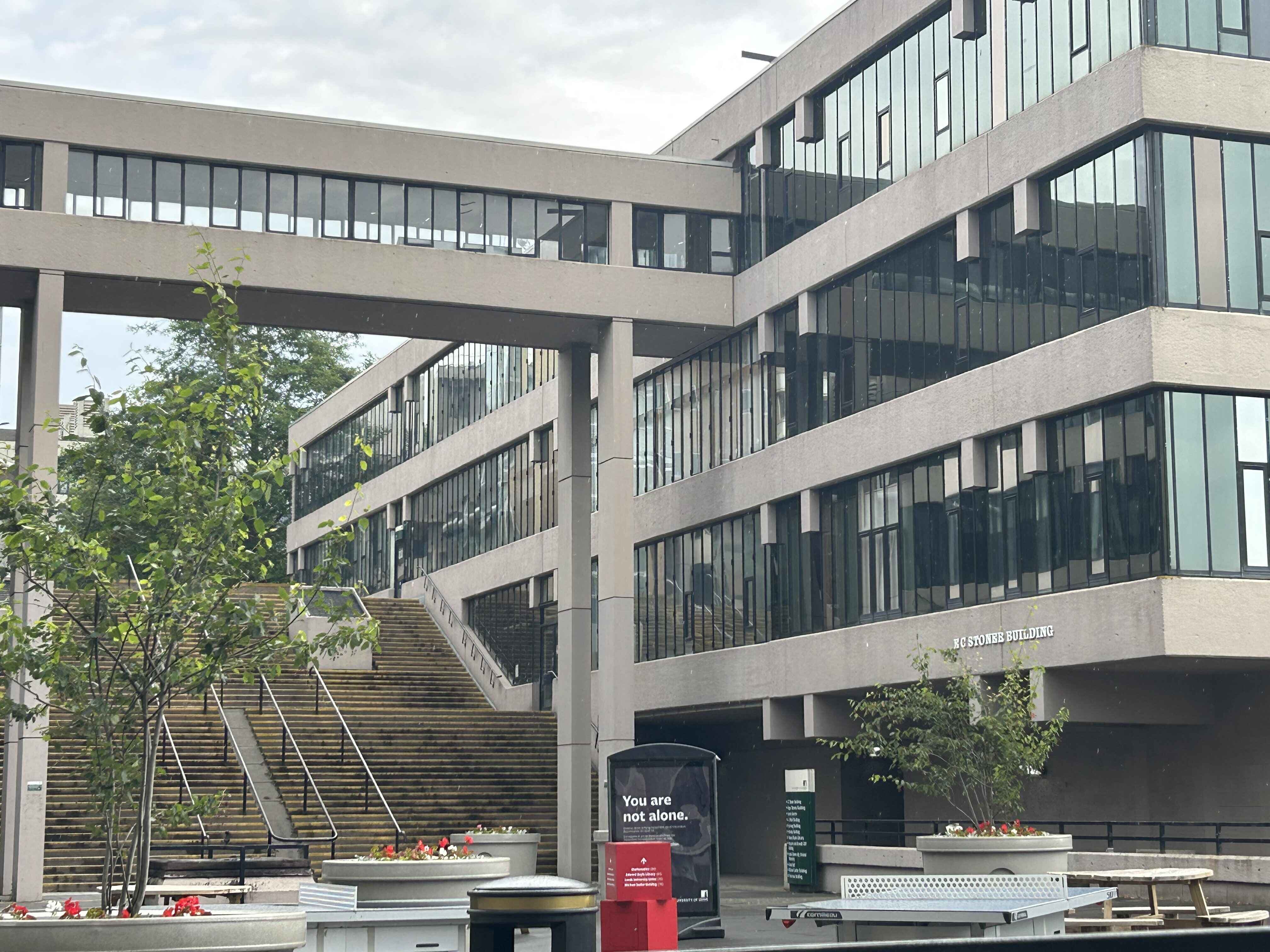 University of Leeds Admissions 2025: Application Deadline, Eligibility ...