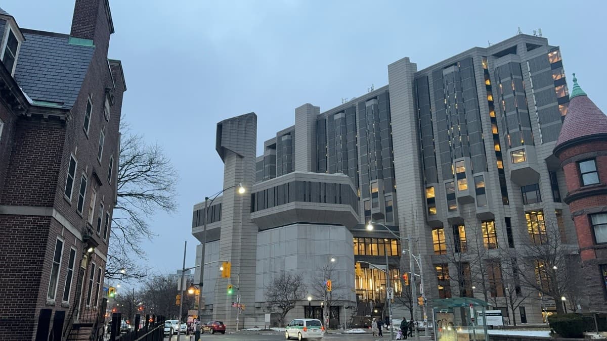 University of Toronto (U of T) Accommodation: Cost, Facilities & Photos