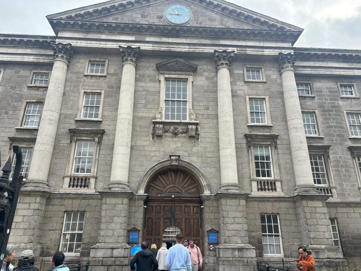 Trinity College Dublin (TCD): Fees 2025, Admissions, Rankings ...