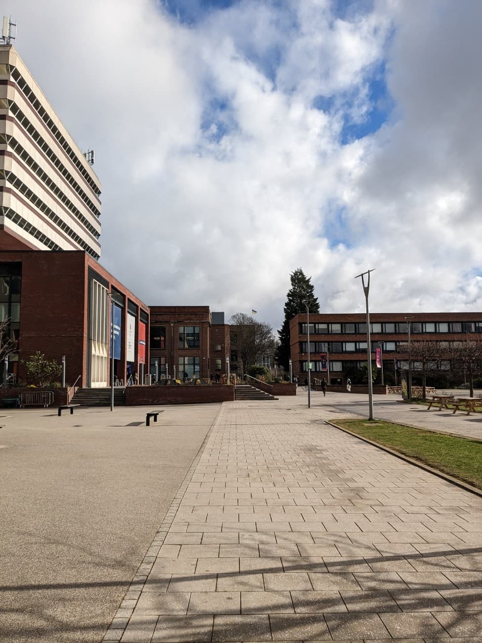 University of Hull: Admissions 2025, Fees, Rankings, Scholarships ...