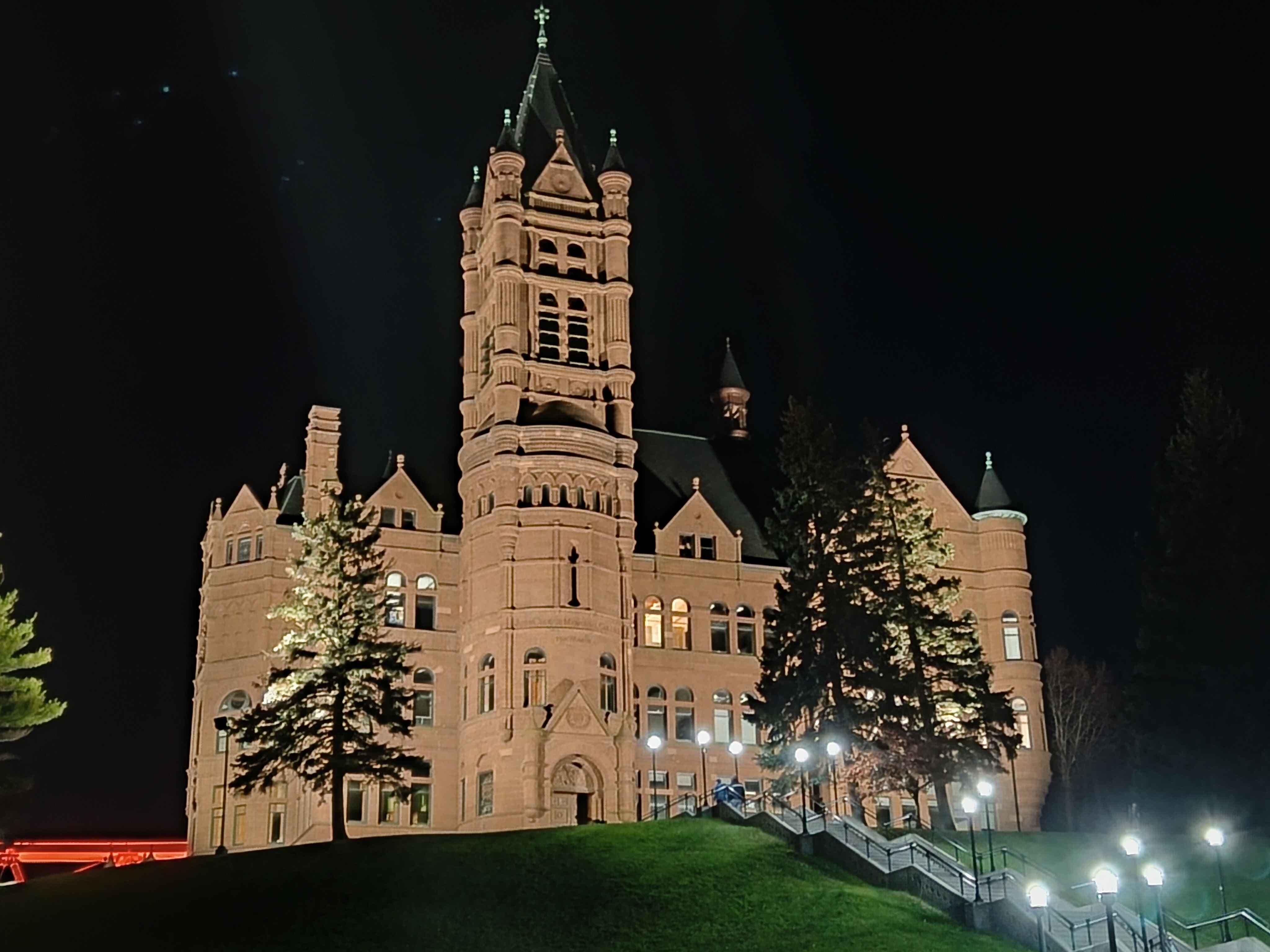 Syracuse University: Rankings 2026, Top Programs & Admissions